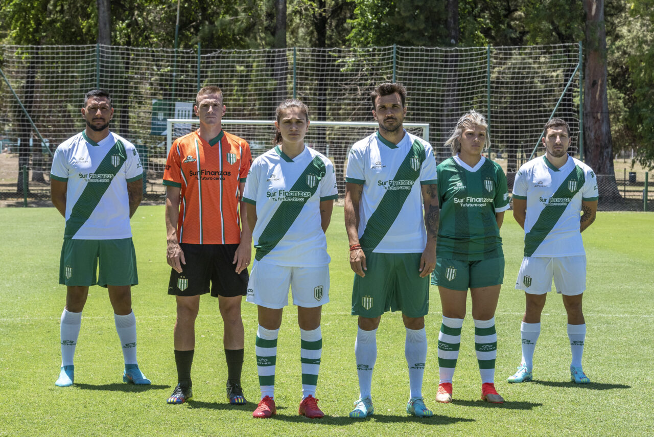Banfield presentó sus nuevas camisetas para la Temporada 2023 - Club ...